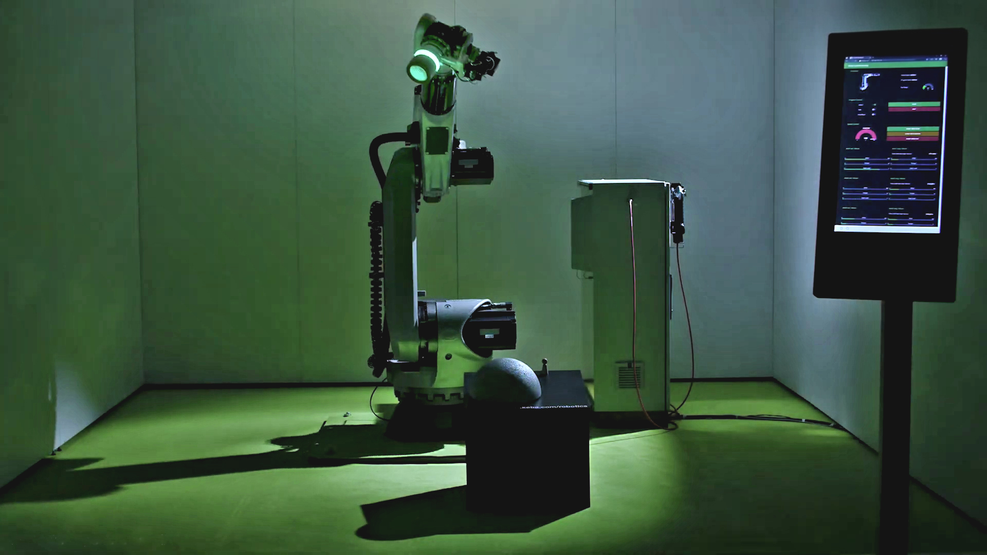 Universal Robots dévoile l’UR8 Long, conçu pour automatiser les tâches ...